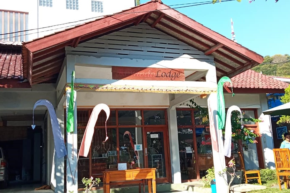 The Komodo Lodge - Resort Information